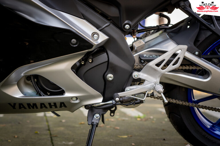 Giá xe Yamaha R15 V4 & R15M chính hãng phiên bản ABS