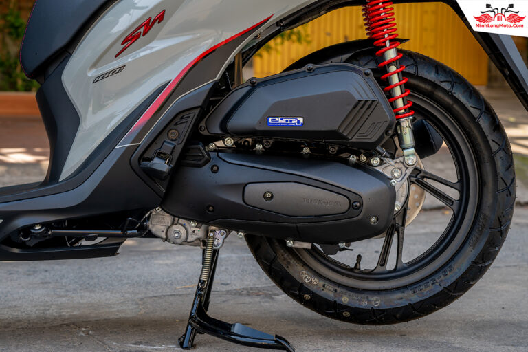 Giá xe Honda SH 160 2025 phiên bản động cơ 4 van eSP+