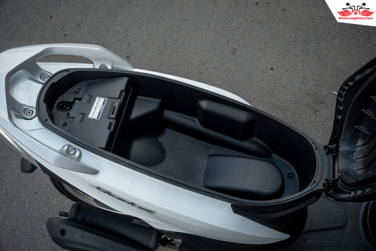 SYM Shark 50 xe tay ga 50cc có ngoại hình như Vision