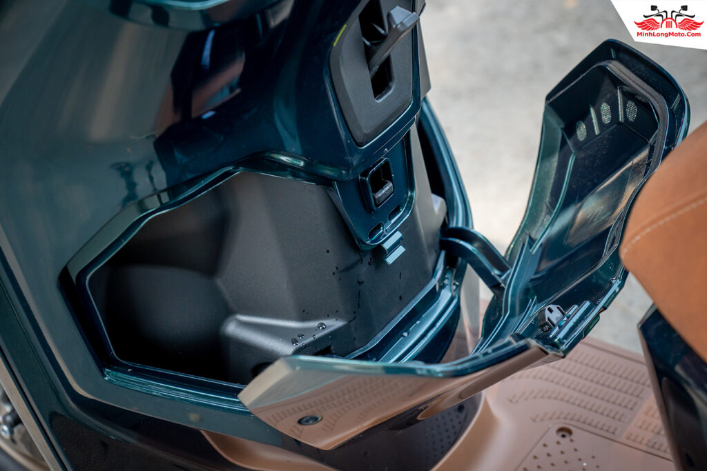 Honda Stylo 160 2026 - Thêm màu mới Royal Matte Blue