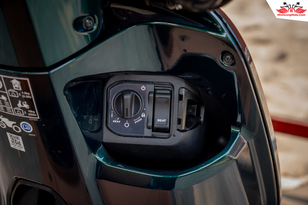 Honda Stylo 160 ra mắt | Xe tay ga Retro mới có gì HOT?