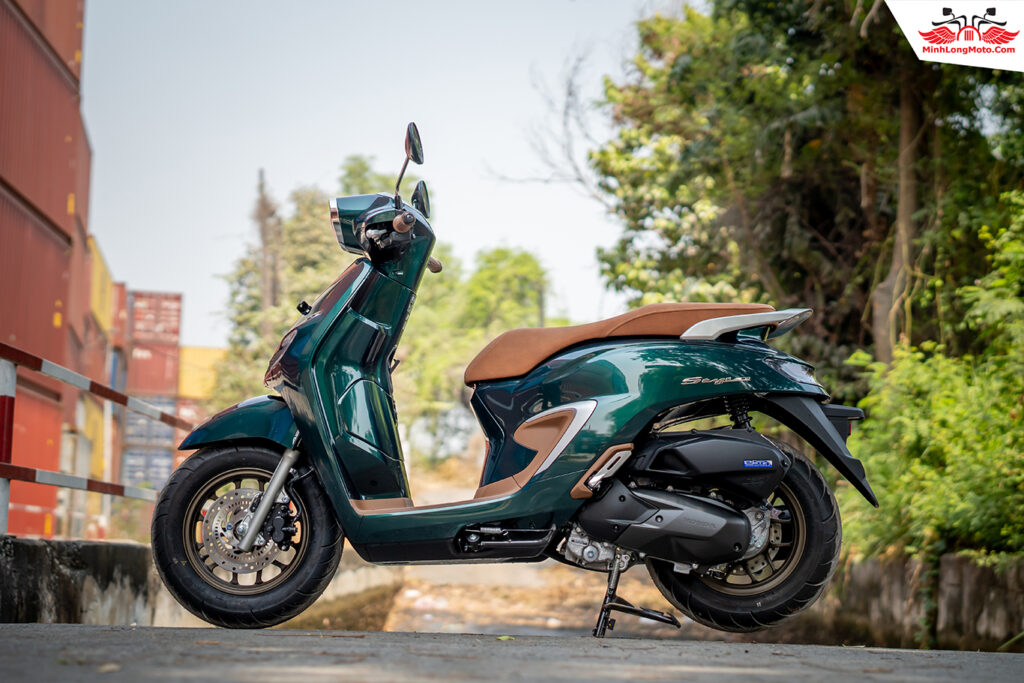 Honda Stylo 160 ra mắt | Xe tay ga Retro mới có gì HOT?