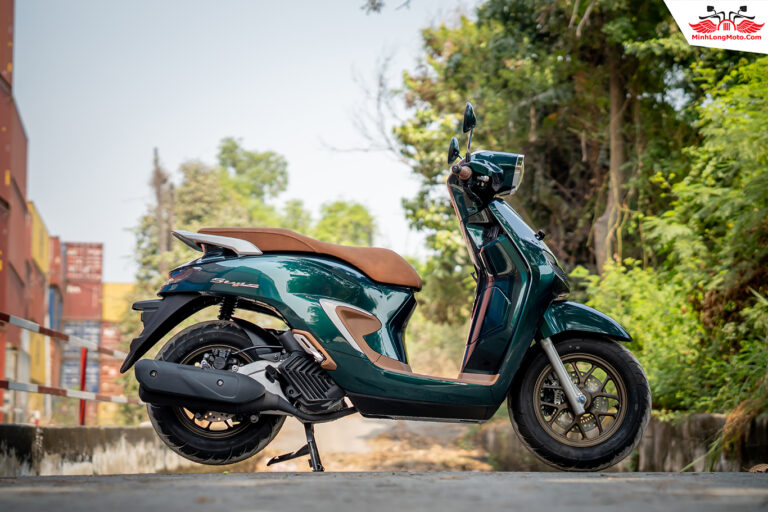 Honda Stylo 160 ra mắt | Xe tay ga Retro mới có gì HOT?
