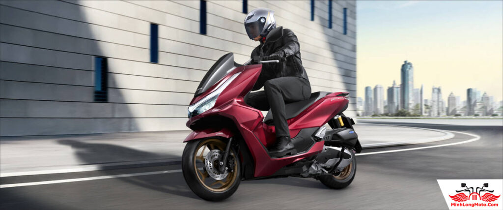 Honda PCX 160 2025 - Kiểu dáng mới "gây sốt" tại Indonesia
