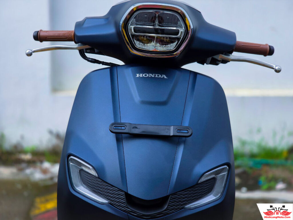 Honda Stylo 160 ra mắt | Xe tay ga Retro mới có gì HOT?