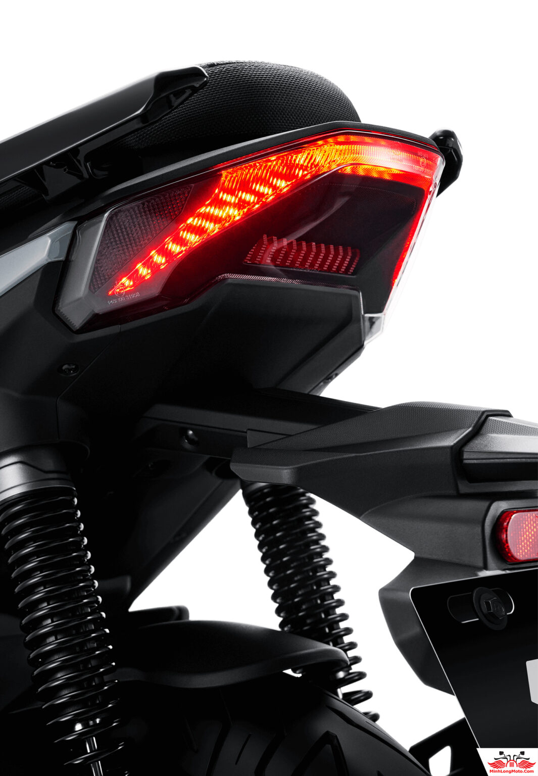 GPX DZ2: Mẫu xe "khủng long con" đối thủ Air Blade 160